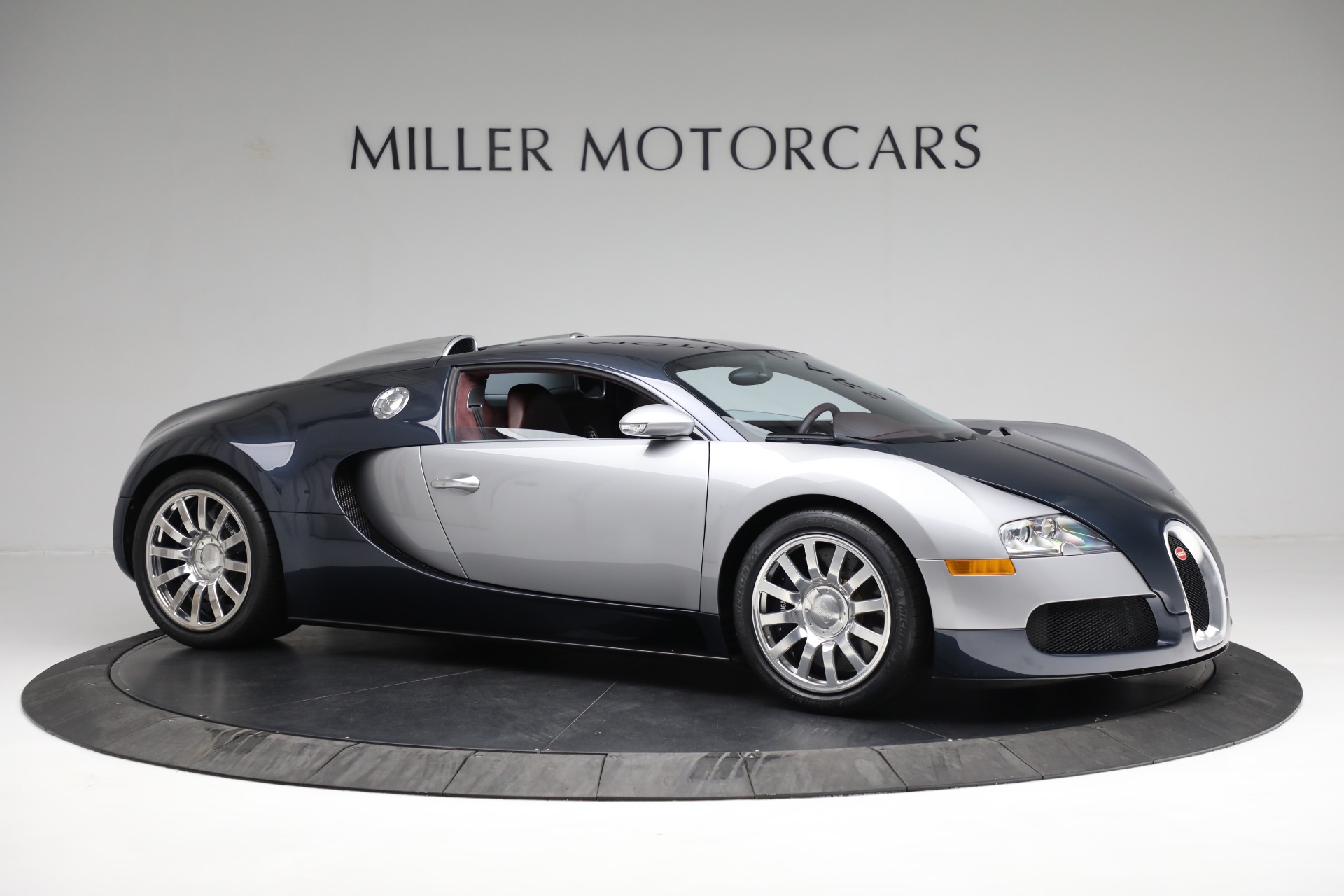 Bugatti Veyron Silver Black