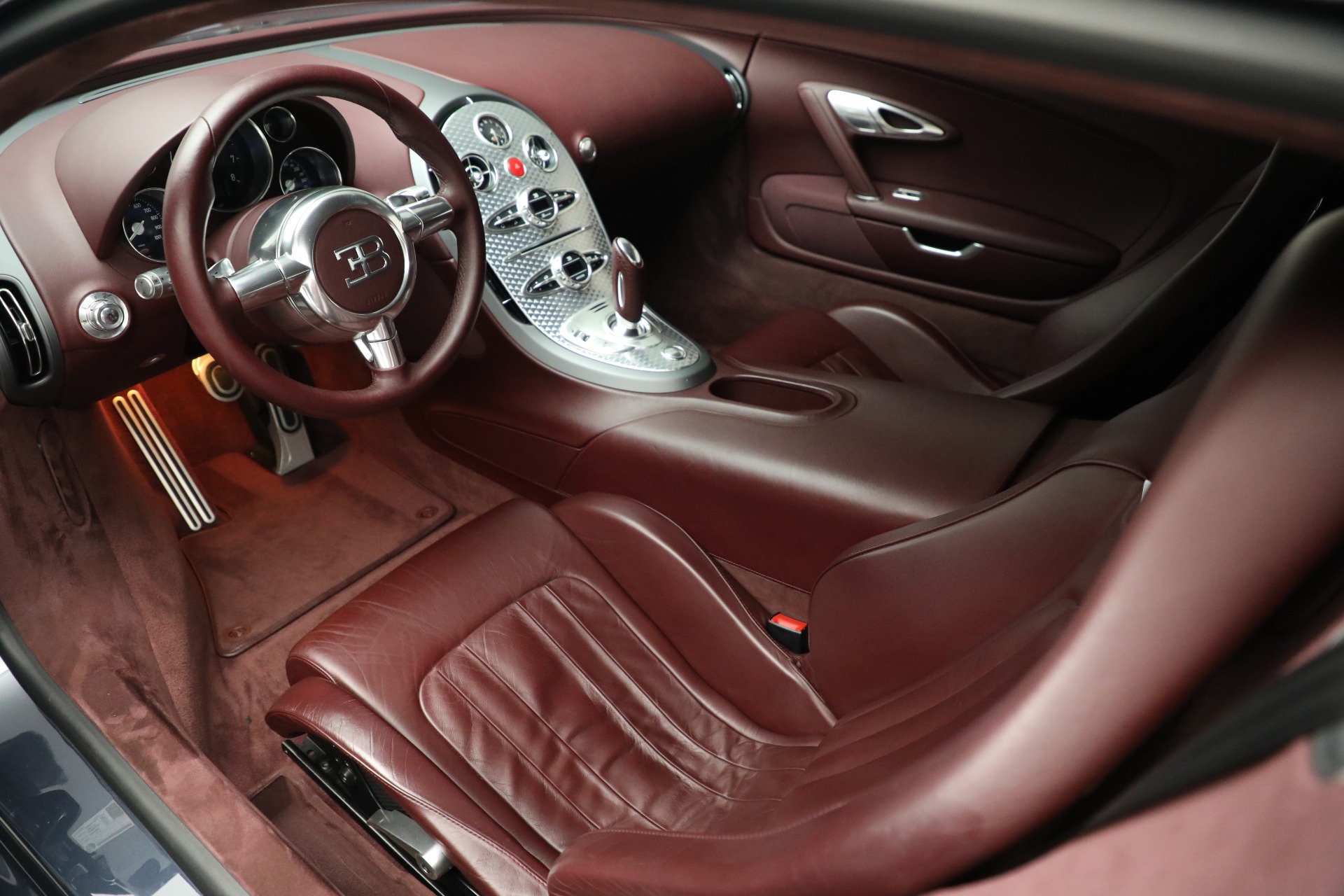 Bugatti Veyron White Interior