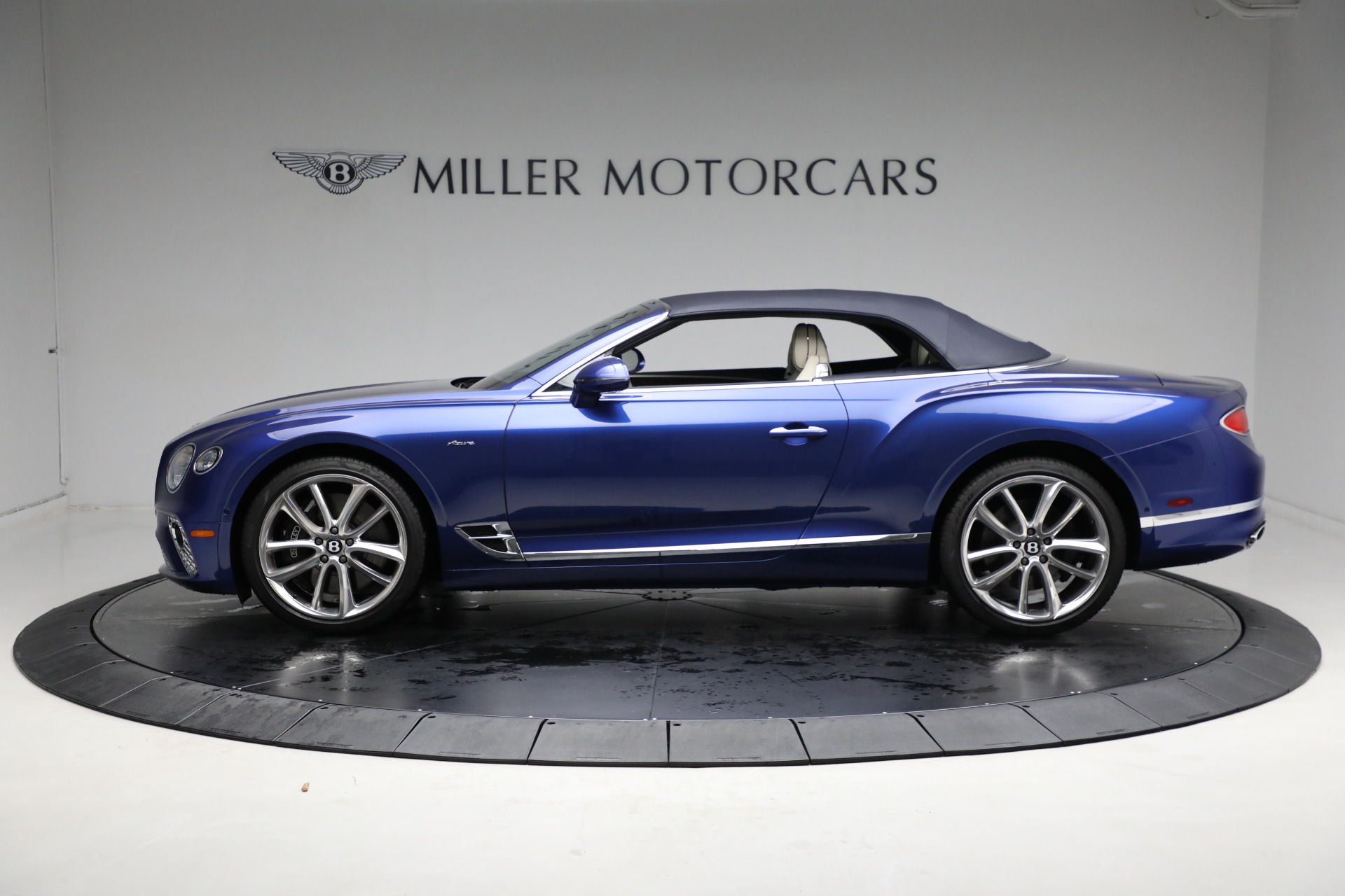New 2023 Bentley Continental GTC Azure V8 For Sale ($274,900) | Miller Motorcars Stock #B1910